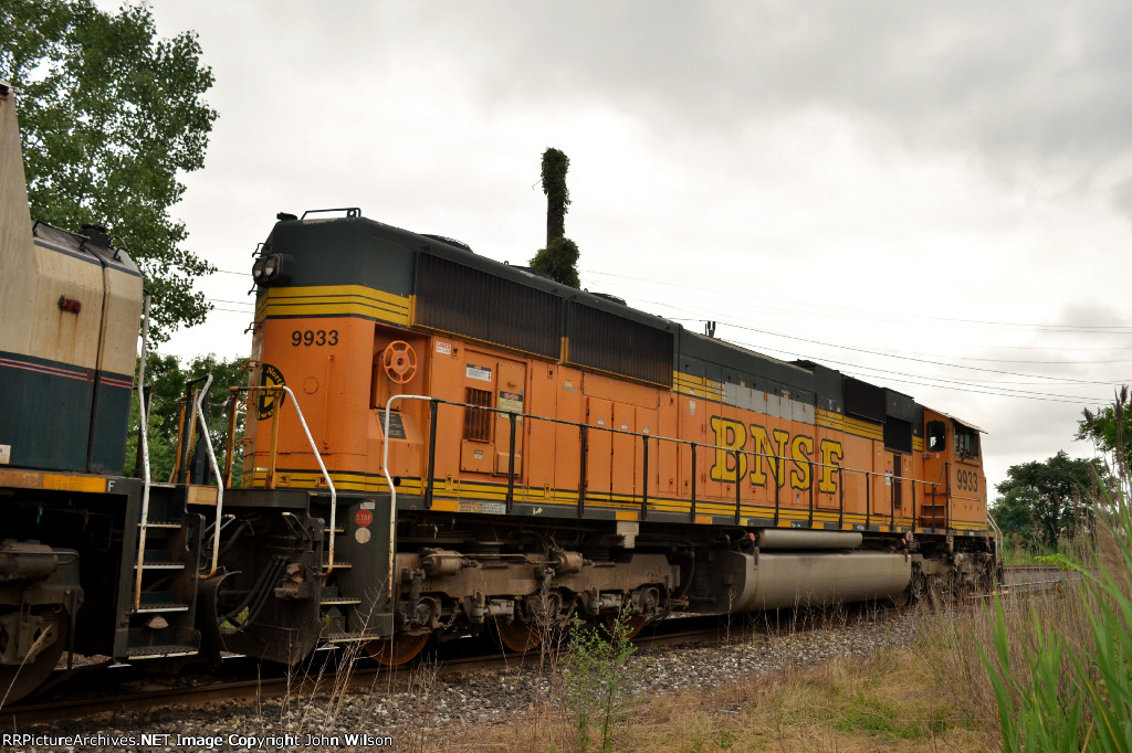BNSF 9933